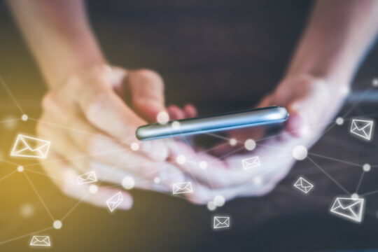 SMS送信サービスの比較ポイント｜導入メリット・デメリットについても解説 | SMSソリューション | NTTタウンページ